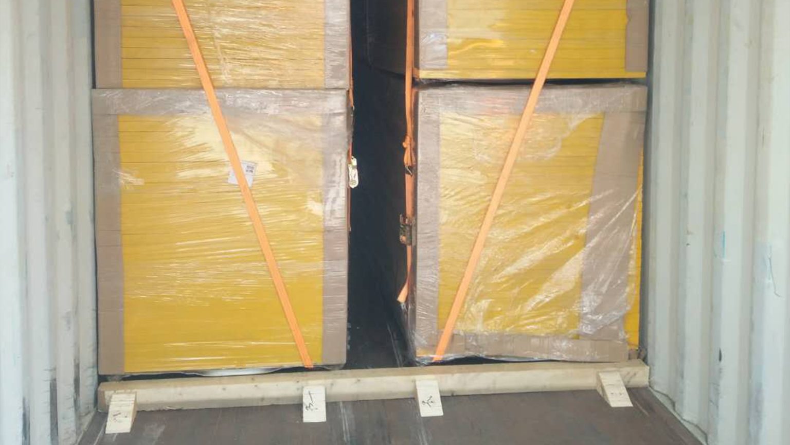 Transparent FRP Molded Grating - TFcomposite