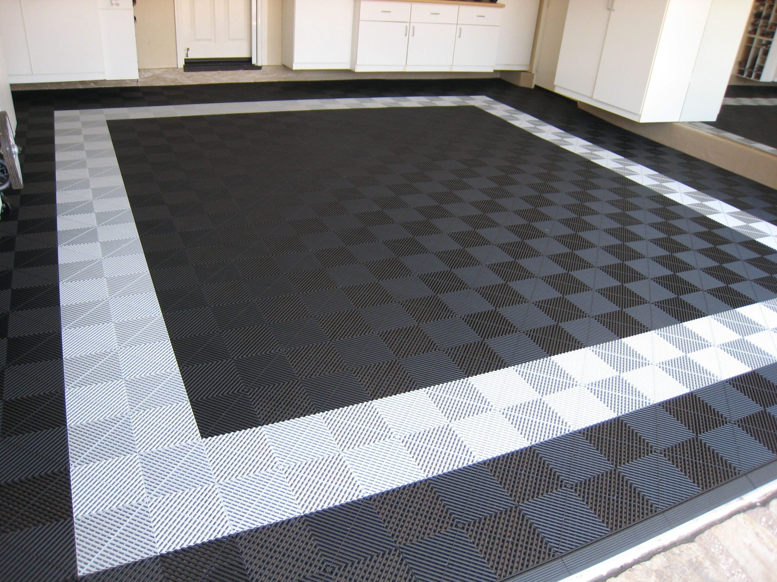 PP Garage Floor Tile In Interlocking Plastic Grid Floor - TFcomposite